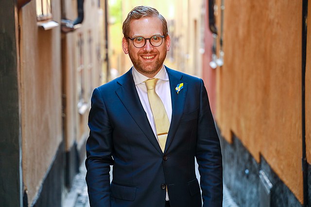 Trygghetsborgarrådet Alexander Ojanne om kriminalitet och trygghet - ABF Stockholm